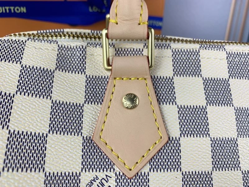 Exact replica Louis Vuitton Speedy Bags