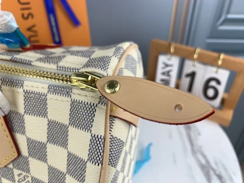 Exact replica Louis Vuitton Speedy Bags