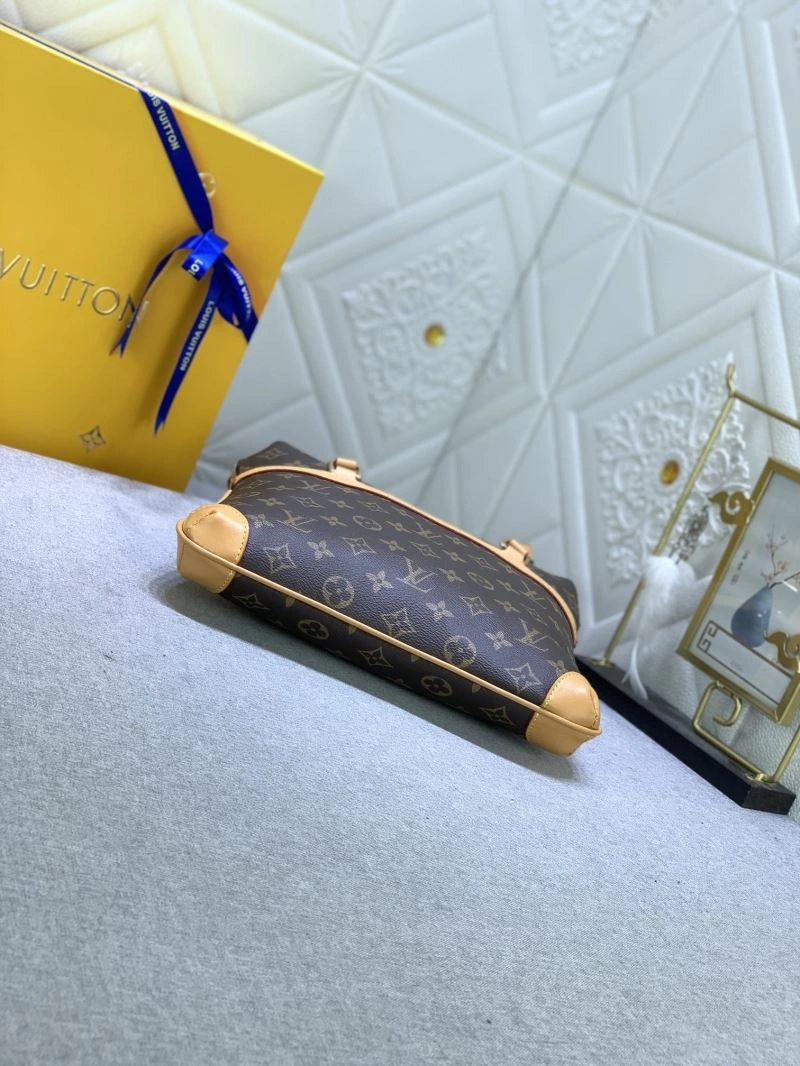 Value-priced Louis Vuitton Speedy Bags