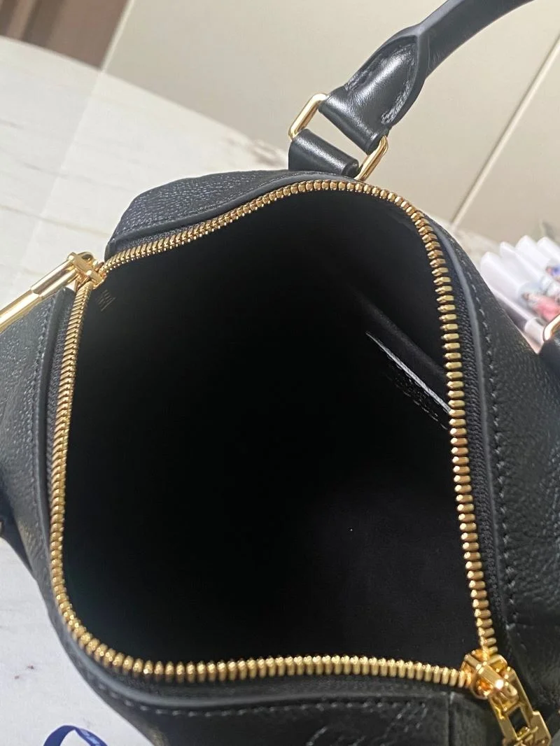 Low-cost Louis Vuitton Speedy Bags