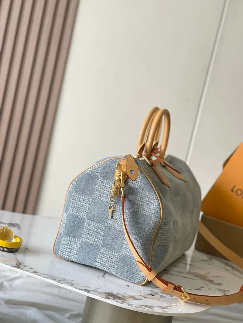 Exact replica Louis Vuitton Speedy Bags