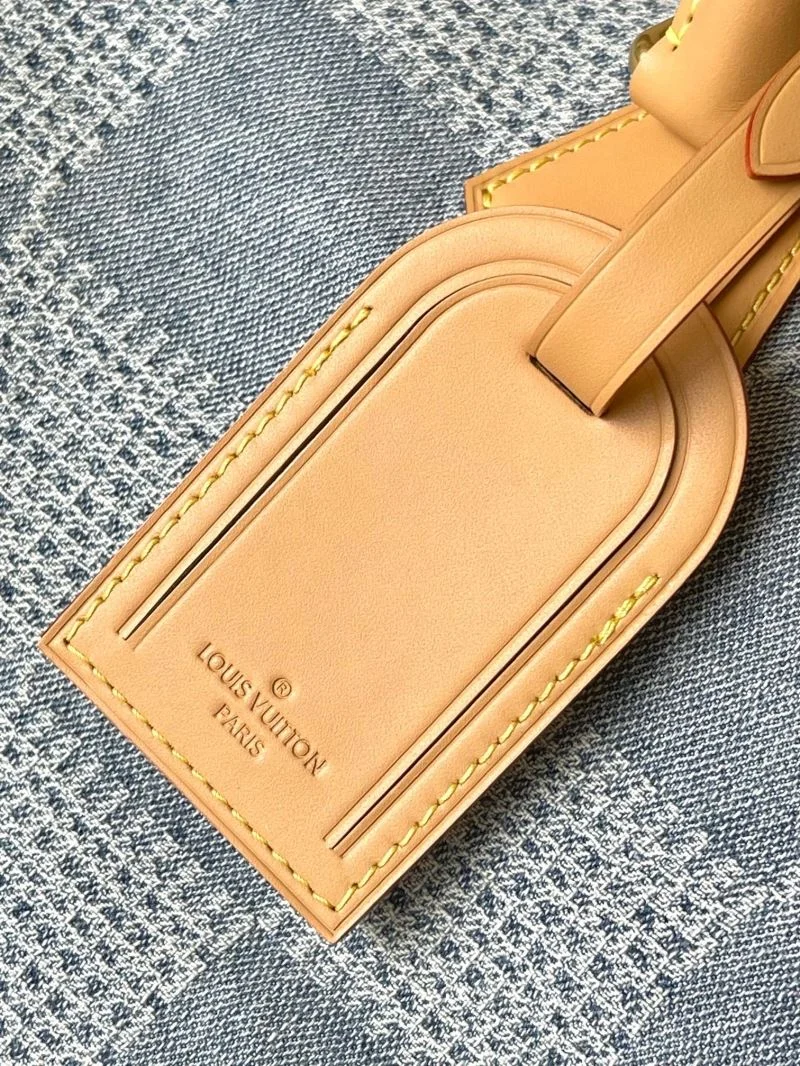 Exact replica Louis Vuitton Speedy Bags