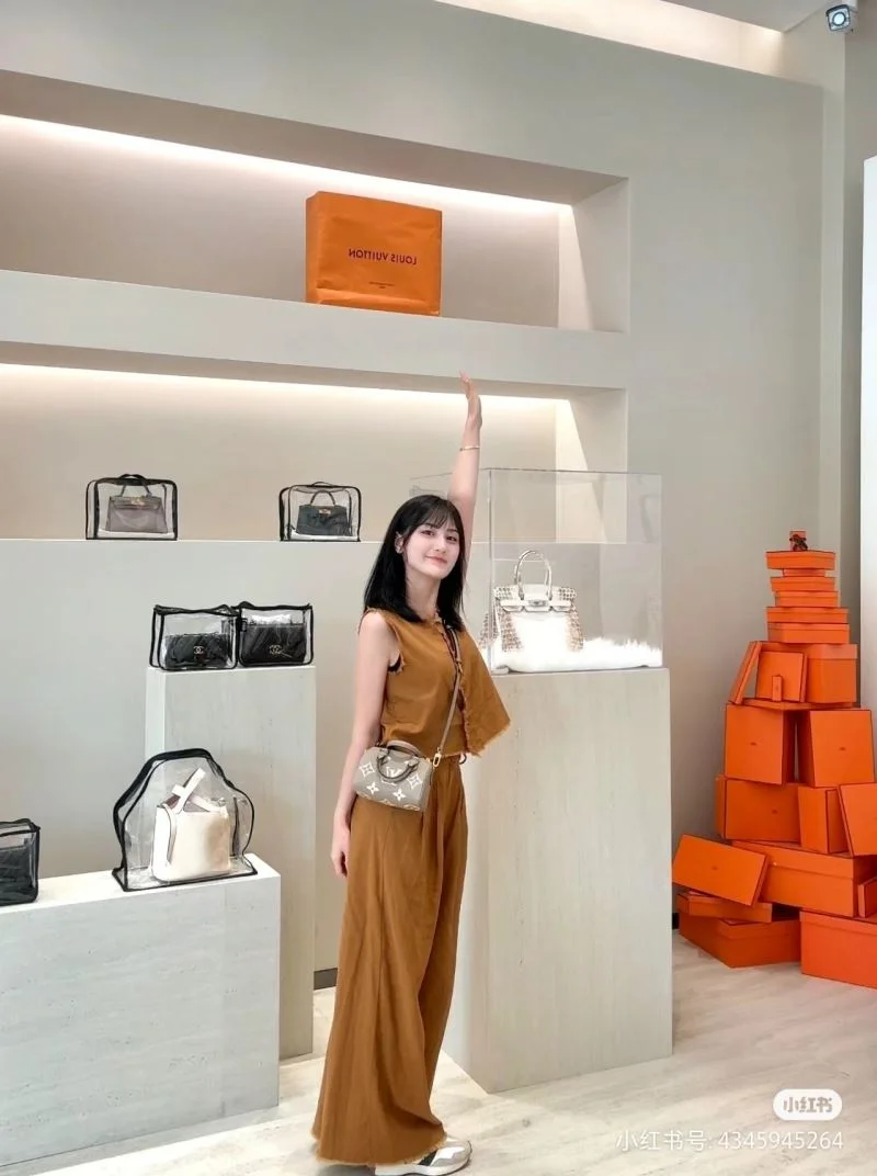 Factory-made Louis Vuitton Speedy Bags