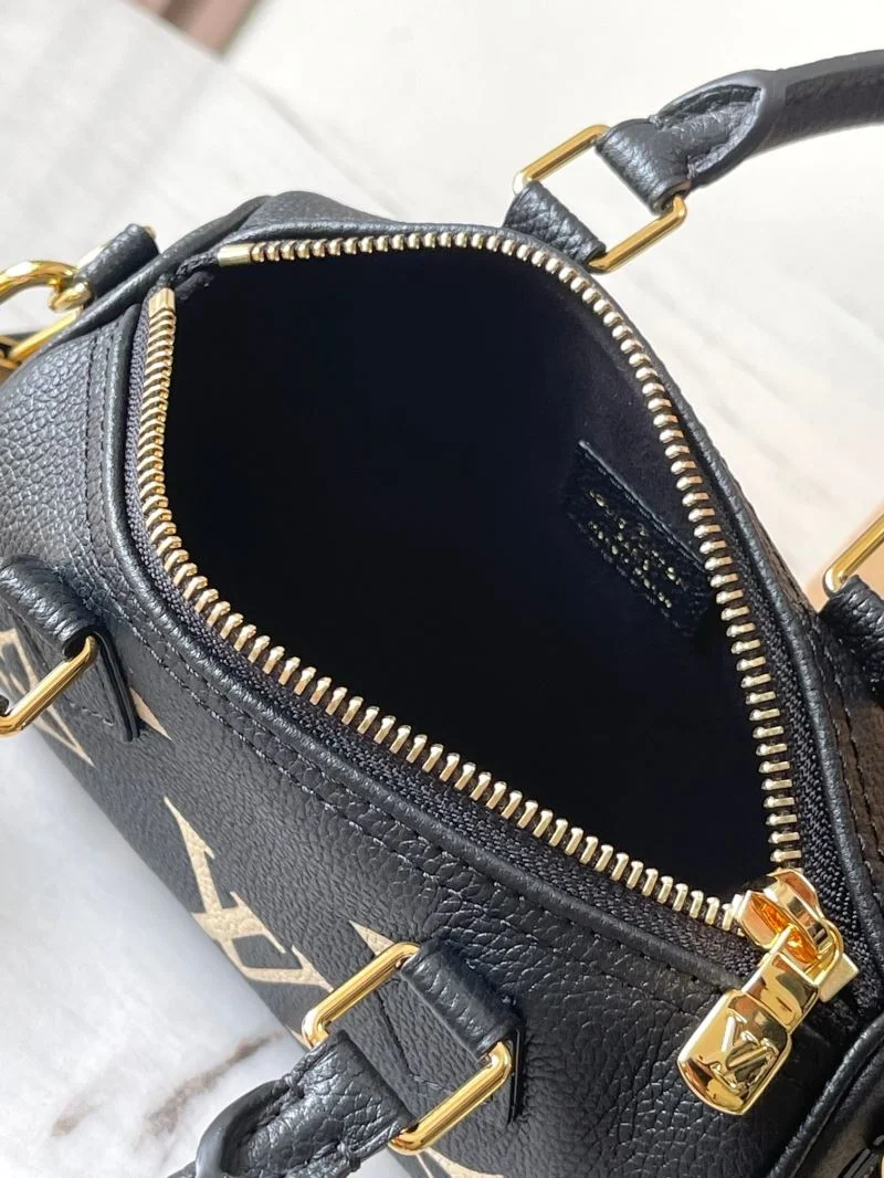 Accurate model Louis Vuitton Speedy Bags