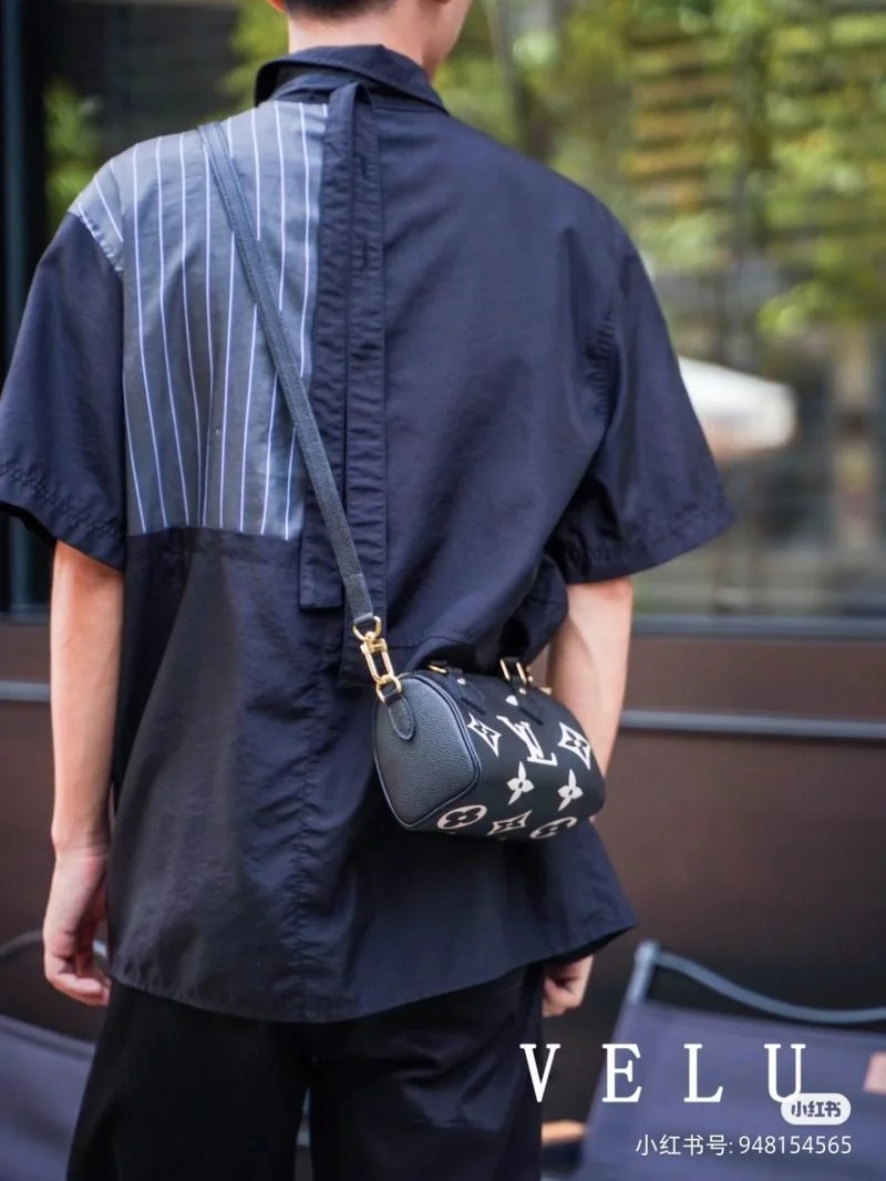 Accurate model Louis Vuitton Speedy Bags