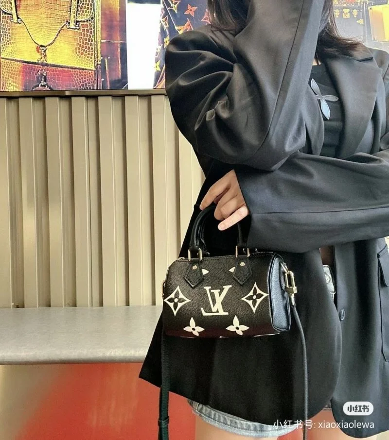 Accurate model Louis Vuitton Speedy Bags