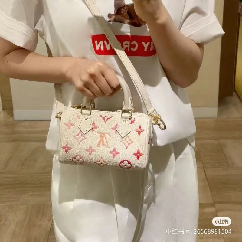 Indistinguishable Louis Vuitton Speedy Bags