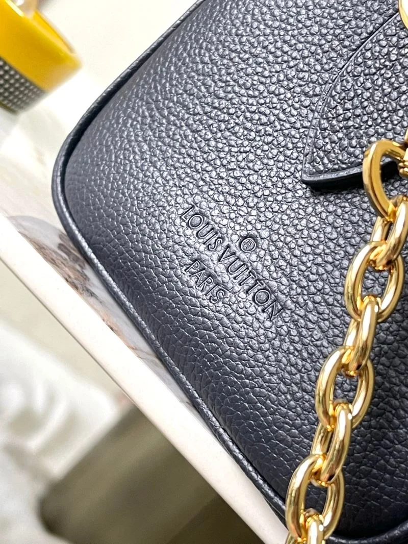 Inexpensive Louis Vuitton Speedy Bags