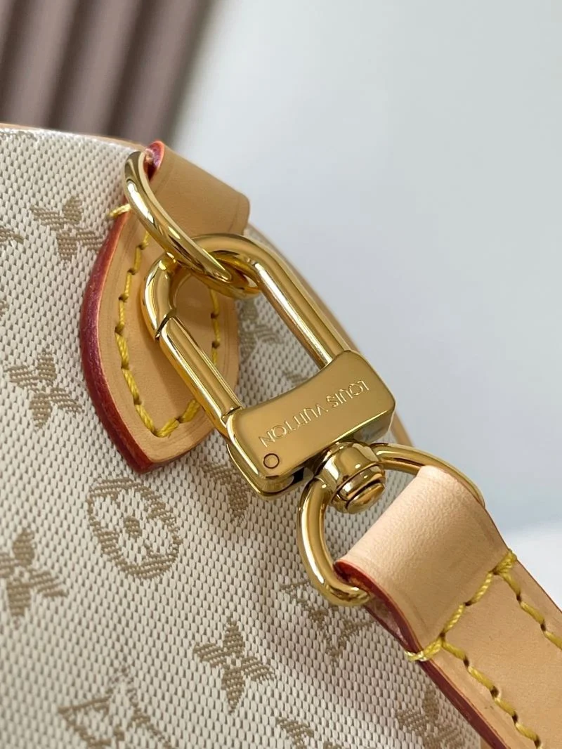 Brand-authenticated Louis Vuitton Speedy Bags