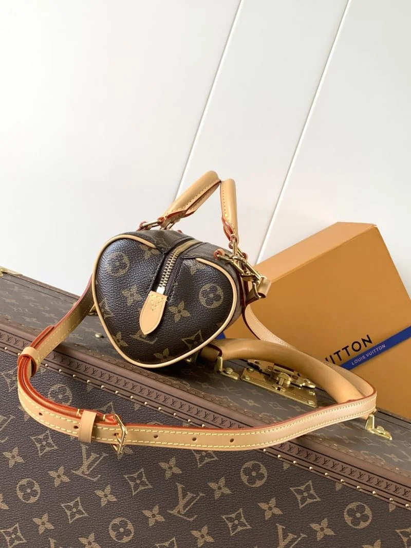 Exact replica Louis Vuitton Speedy Bags