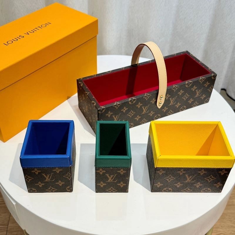 Top mirror Louis Vuitton Storage Boxes