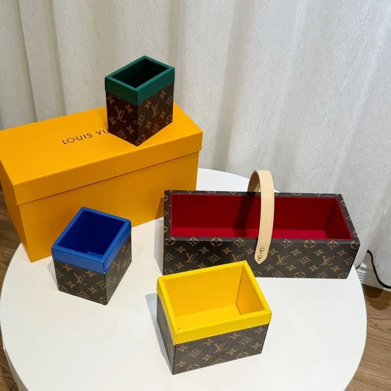 Top mirror Louis Vuitton Storage Boxes