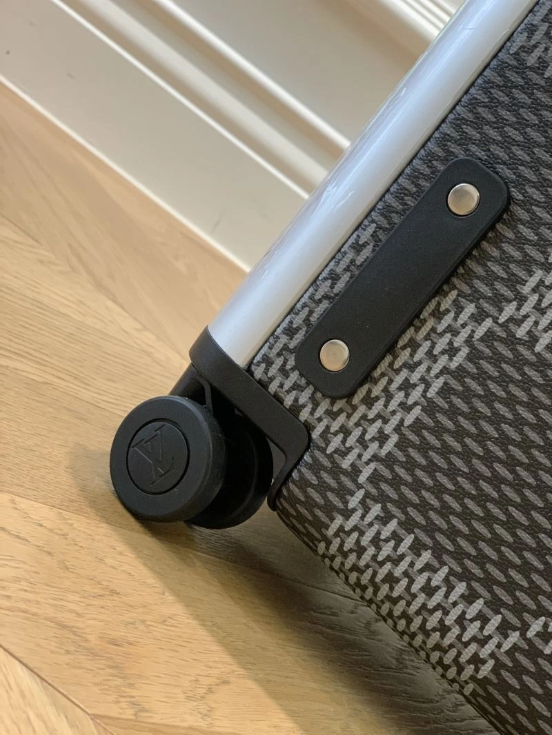 Exact replica Louis Vuitton Suitcase
