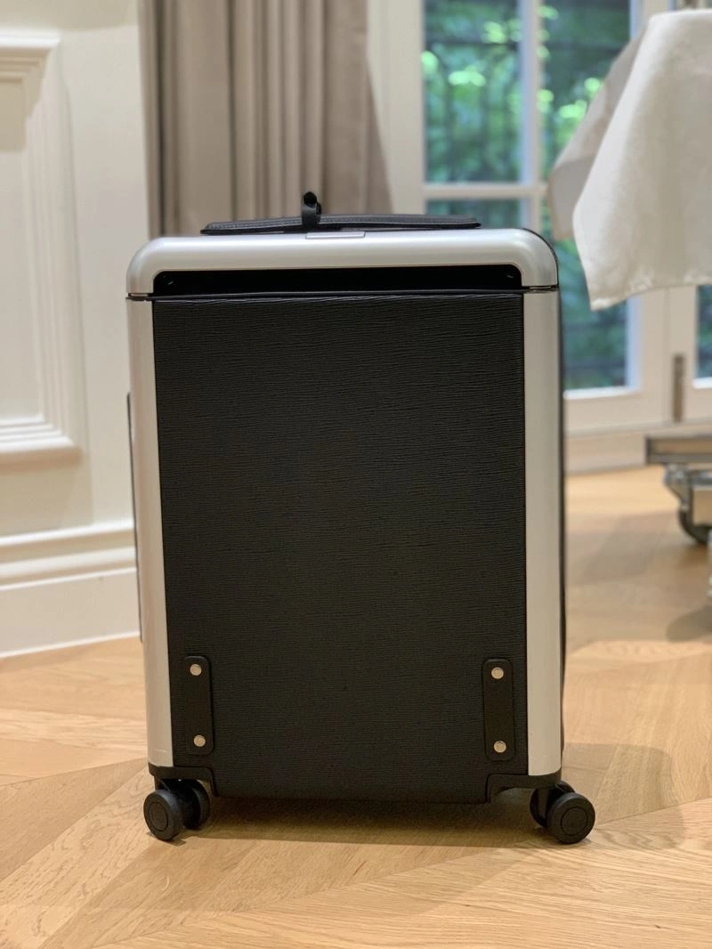 Low-cost Louis Vuitton Suitcase