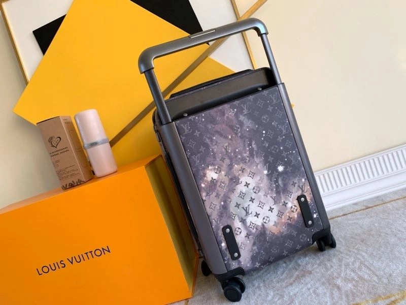 Accurate model Louis Vuitton Suitcase