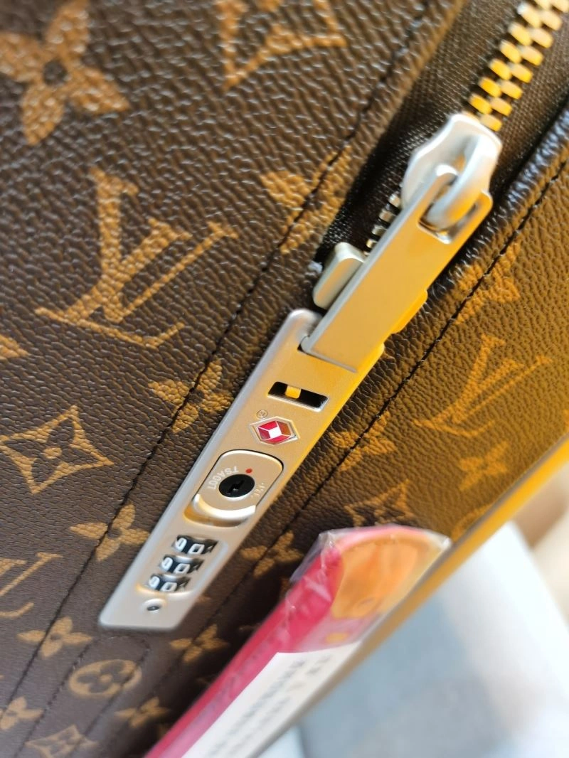 Bargain Louis Vuitton Suitcase
