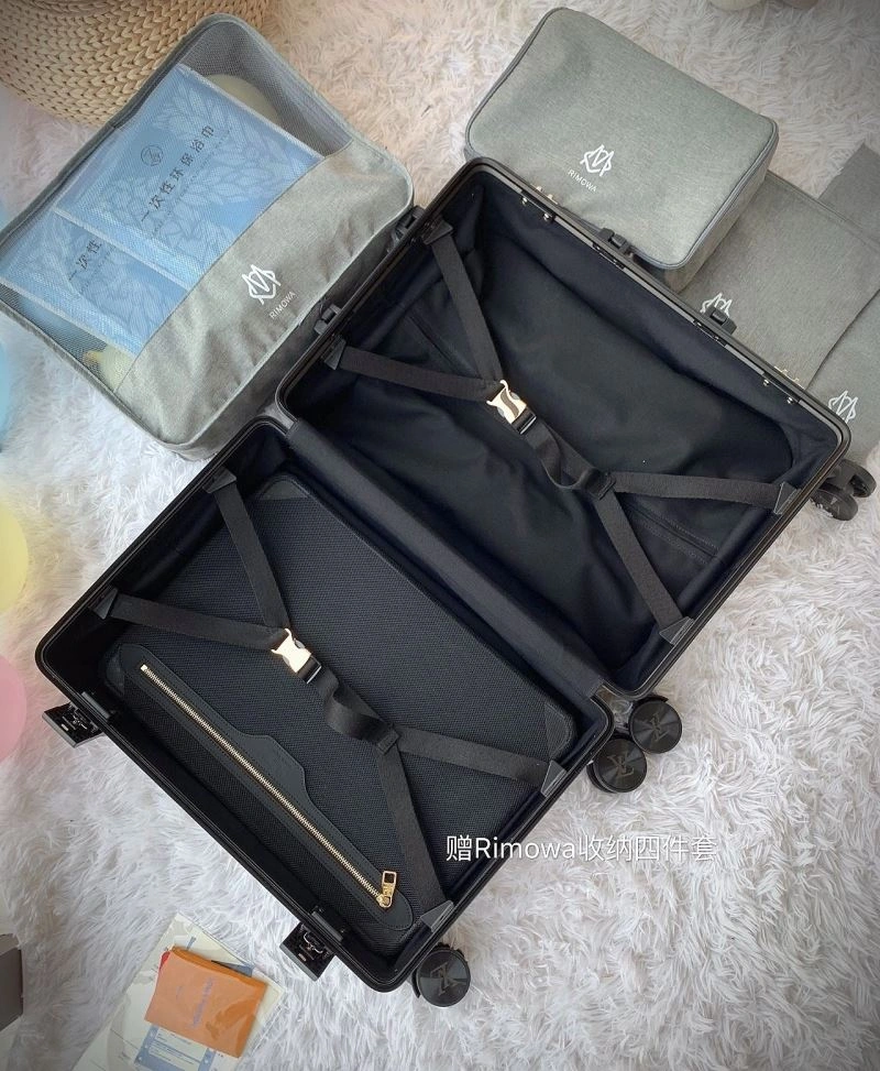 High accuracy Louis Vuitton Suitcase