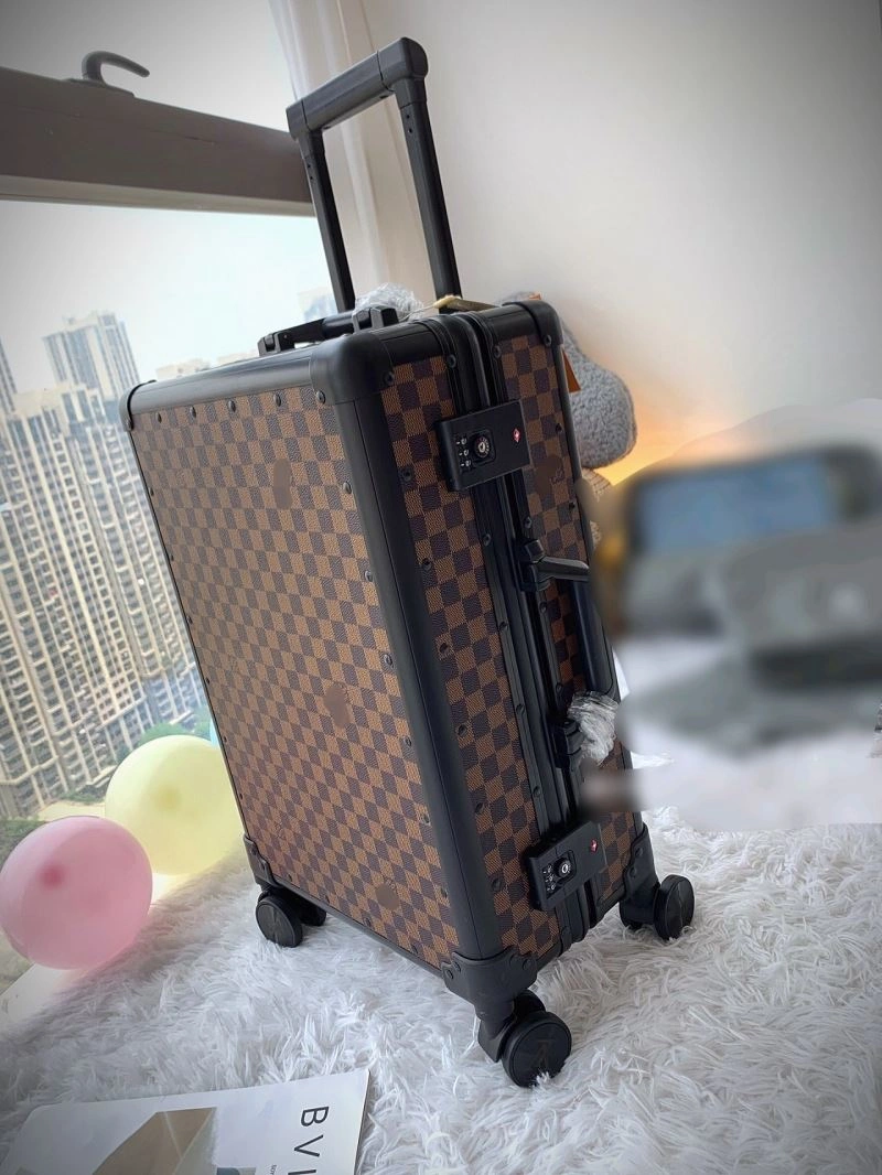 Precise copy Louis Vuitton Suitcase