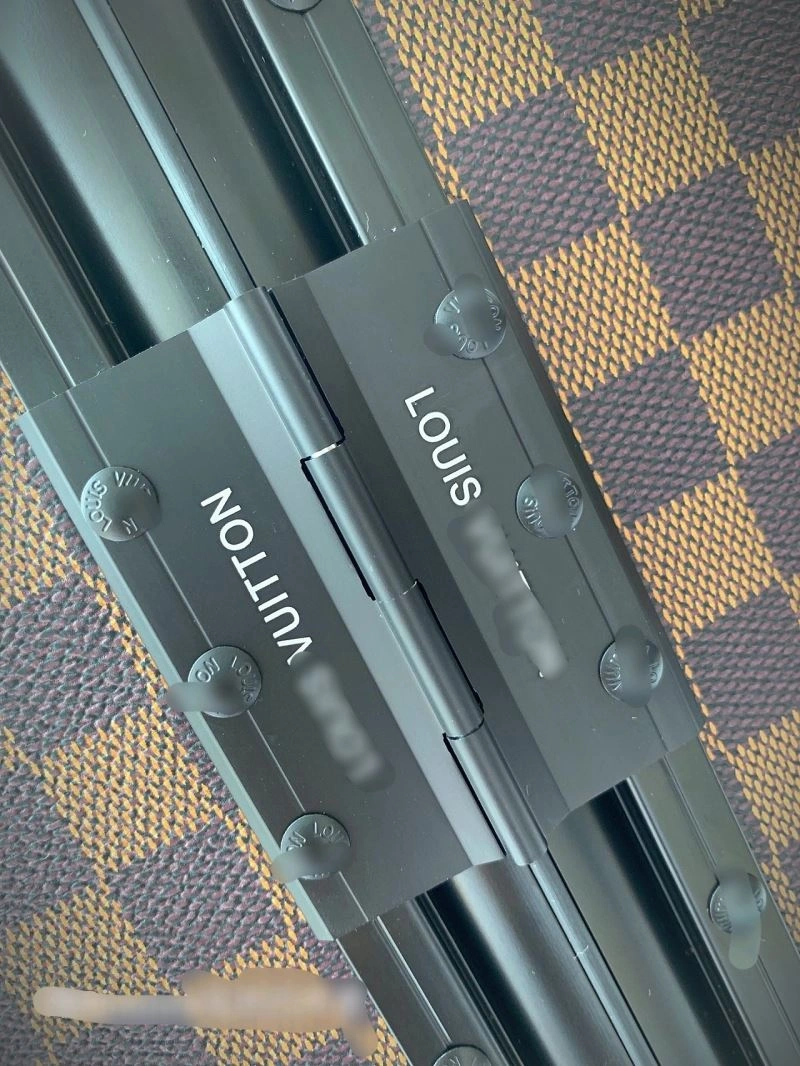 Precise copy Louis Vuitton Suitcase