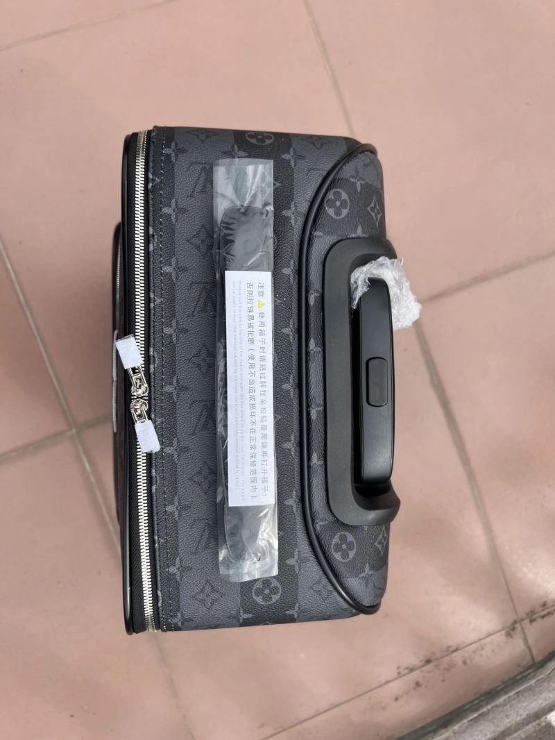 Legit Louis Vuitton Suitcase