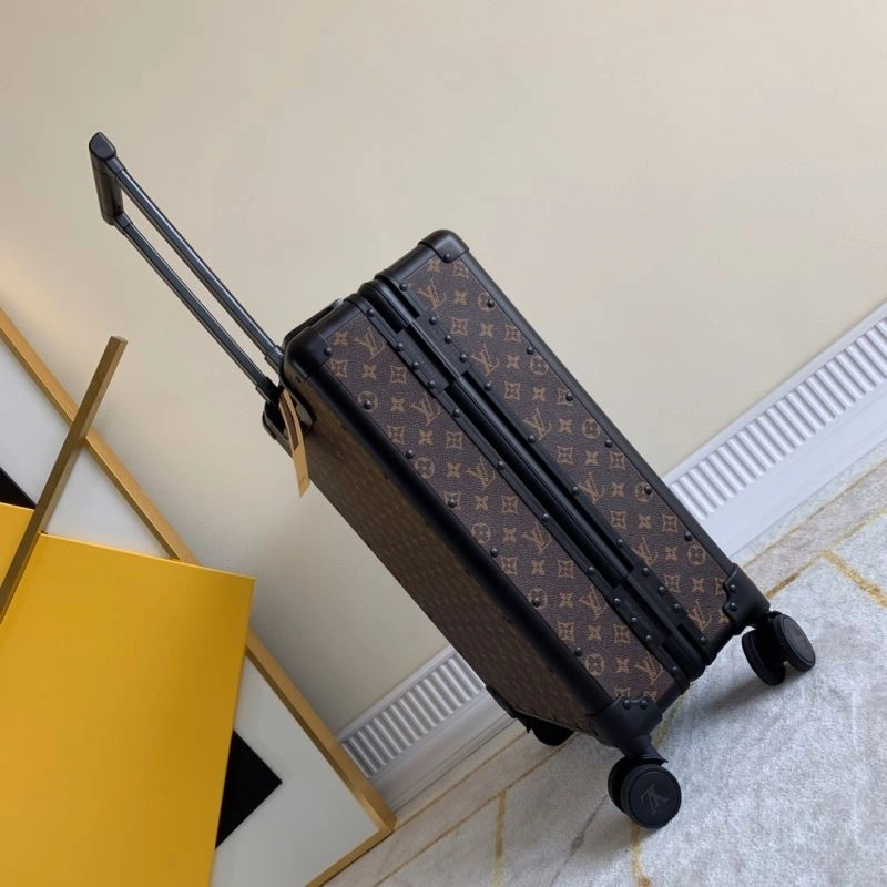 Top match Louis Vuitton Suitcase