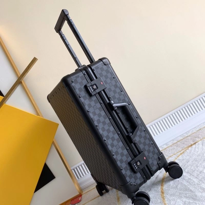 Accurate model Louis Vuitton Suitcase