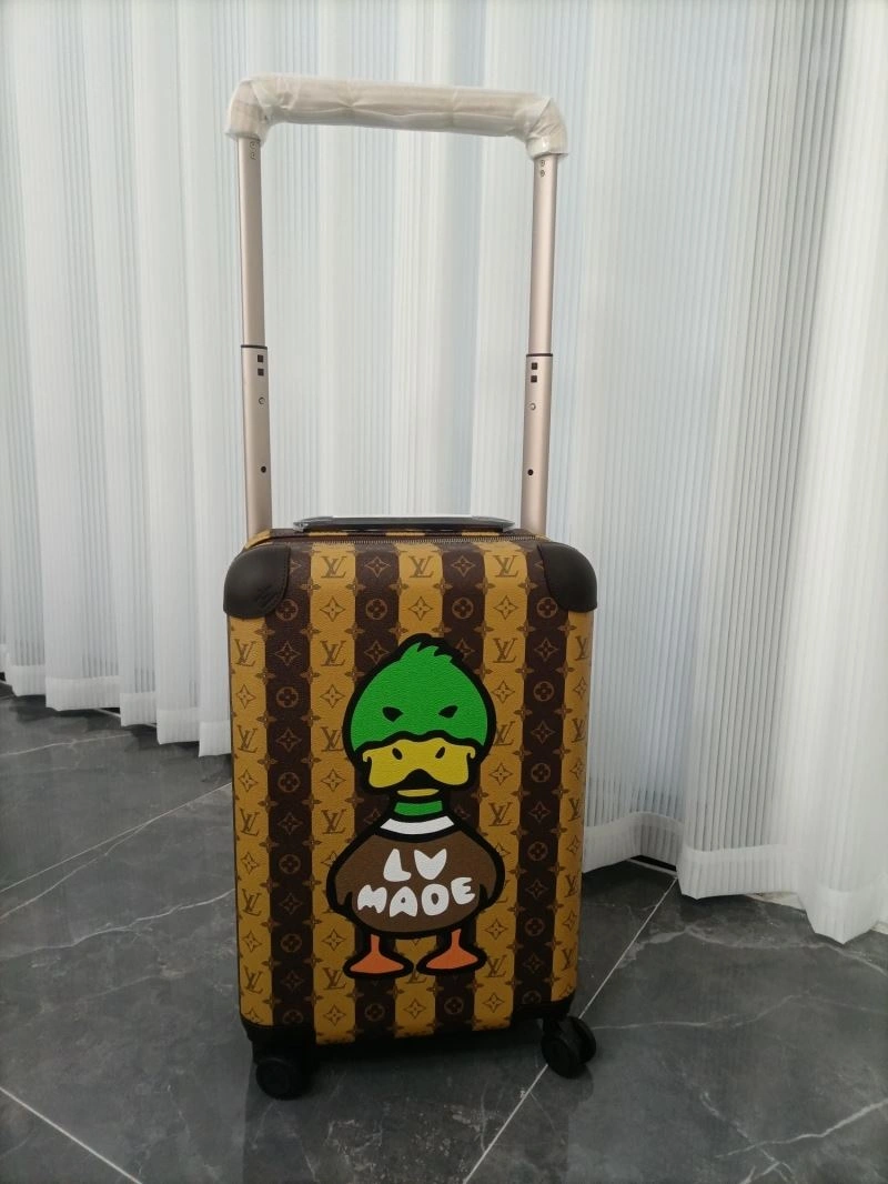 Top match Louis Vuitton Suitcase