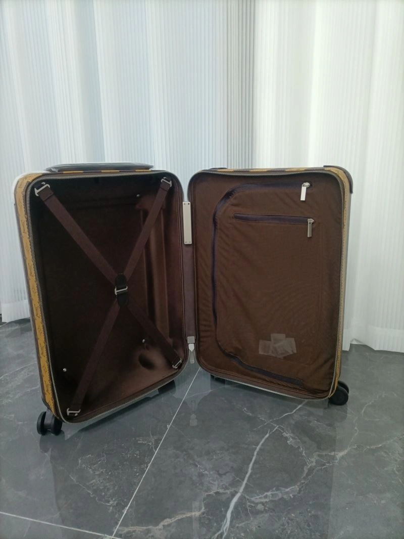 Top match Louis Vuitton Suitcase
