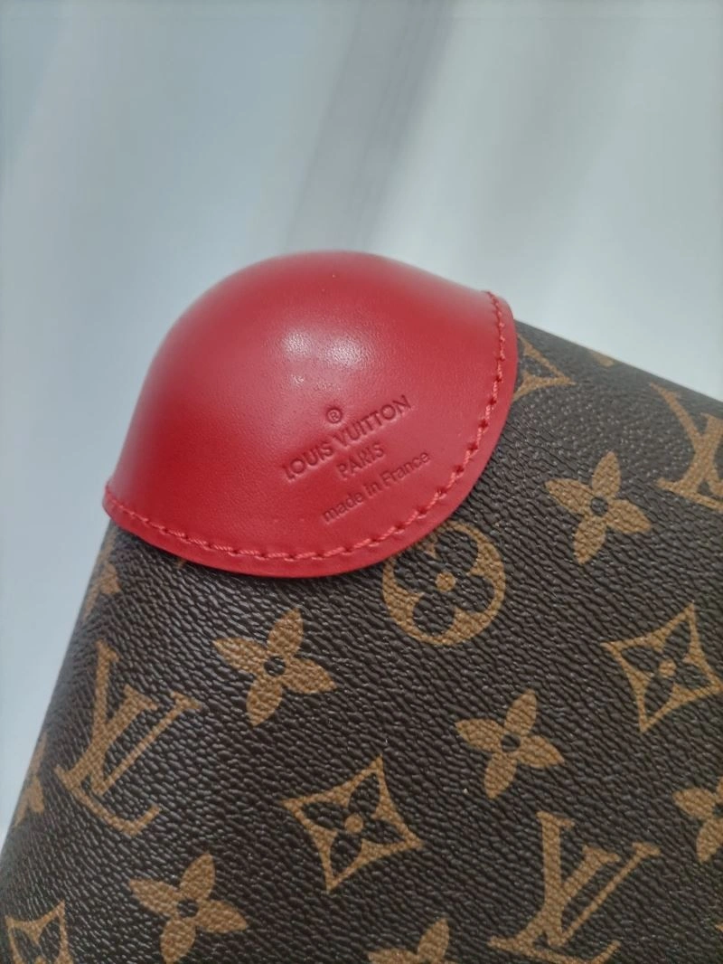 Inexpensive Louis Vuitton Suitcase