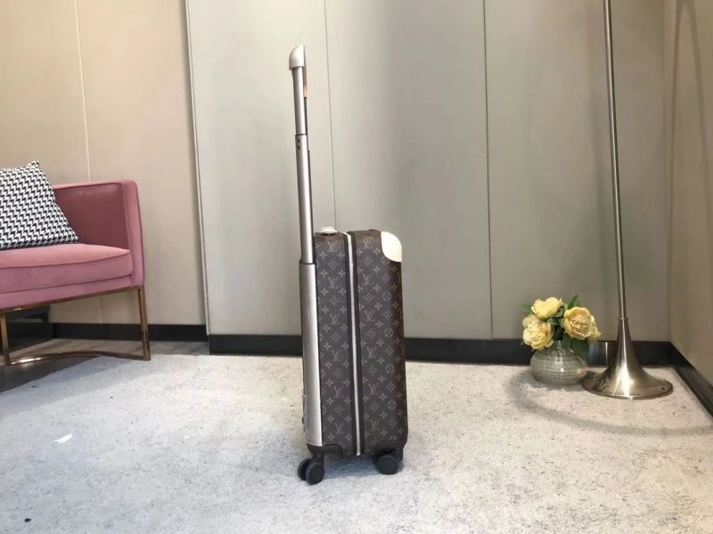 High fidelity Louis Vuitton Suitcase