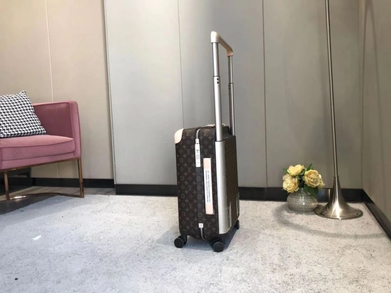 High fidelity Louis Vuitton Suitcase