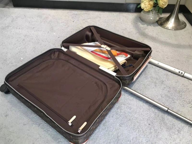 High fidelity Louis Vuitton Suitcase