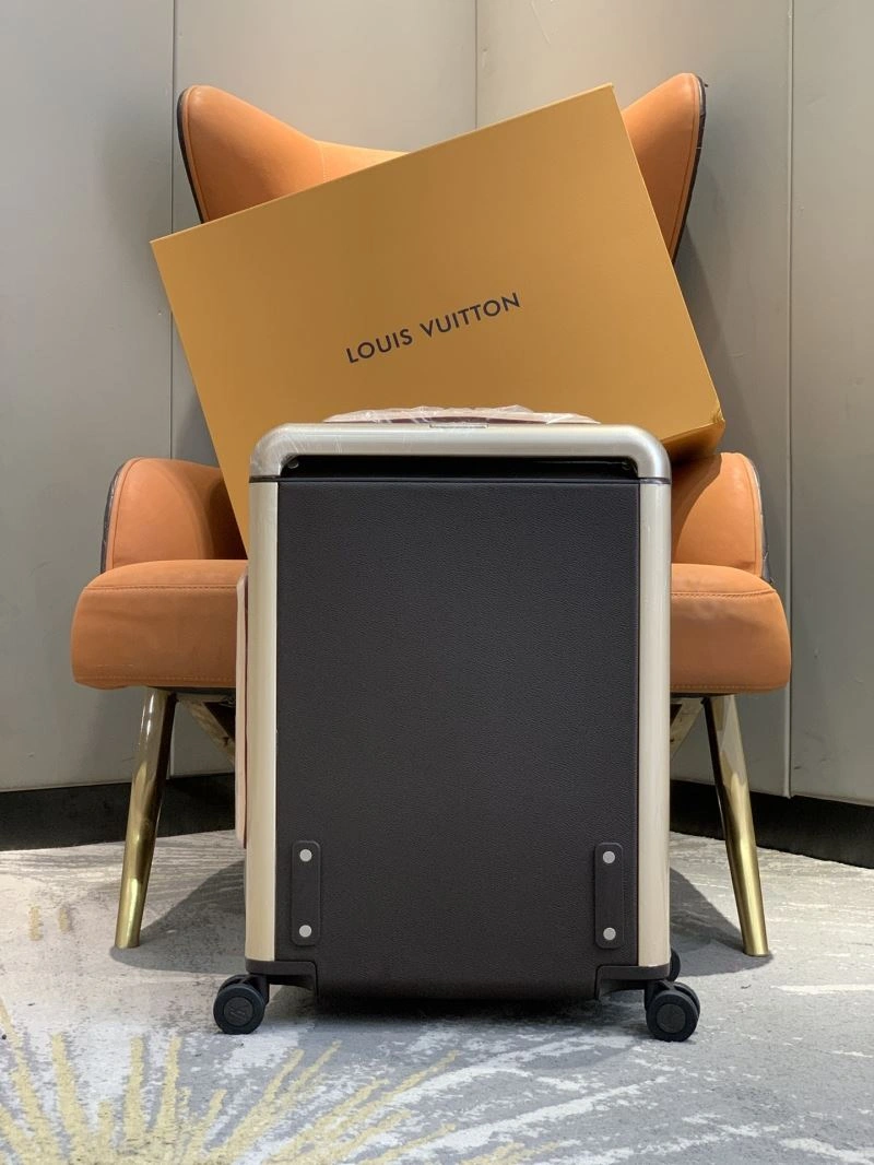 Top mirror Louis Vuitton Suitcase