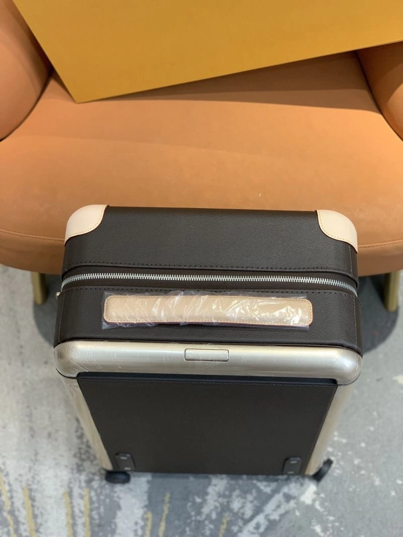 Top mirror Louis Vuitton Suitcase