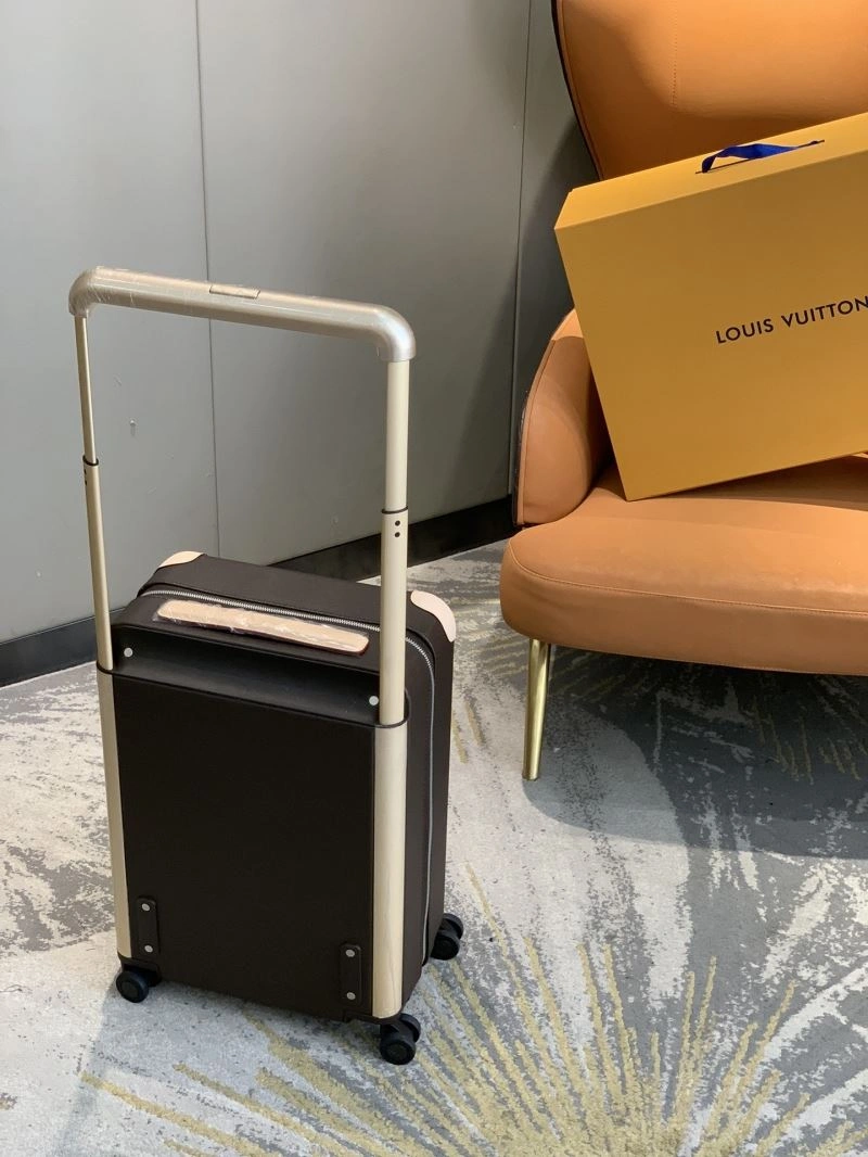 Top mirror Louis Vuitton Suitcase