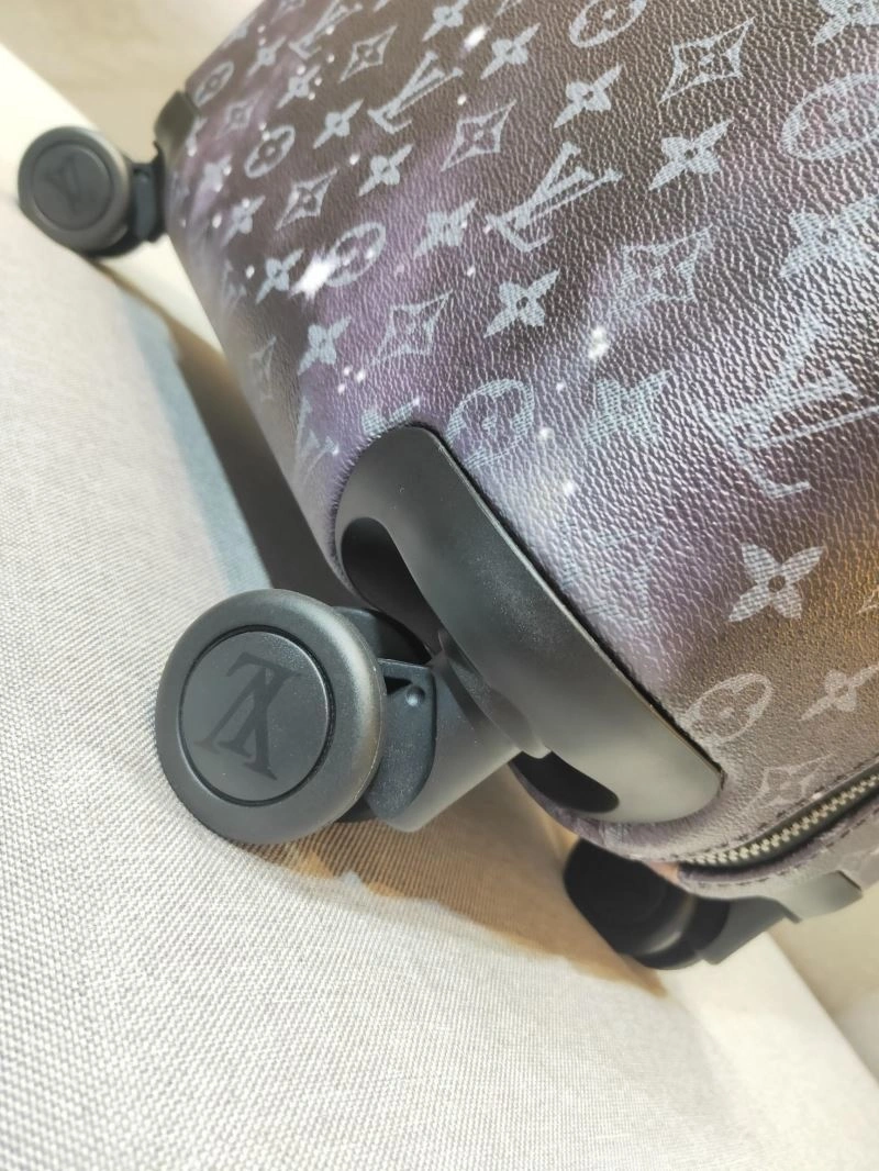 1:1 copy Louis Vuitton Suitcase