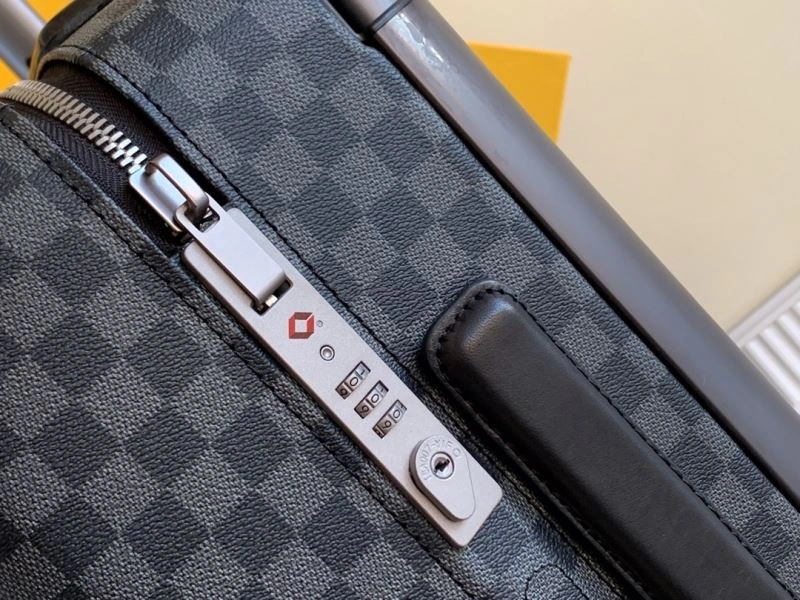 High fidelity Louis Vuitton Suitcase