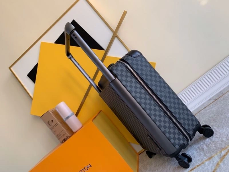 High fidelity Louis Vuitton Suitcase