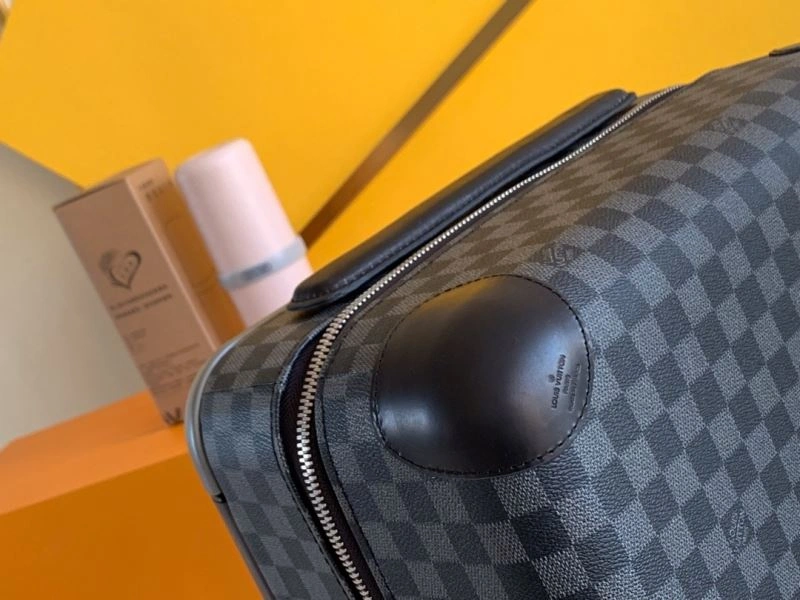 High fidelity Louis Vuitton Suitcase