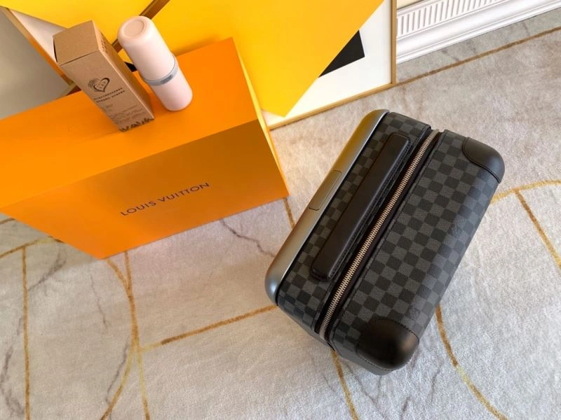 High fidelity Louis Vuitton Suitcase