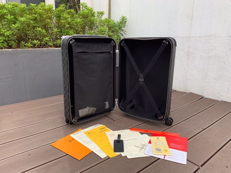 Perfect replica Louis Vuitton Suitcase