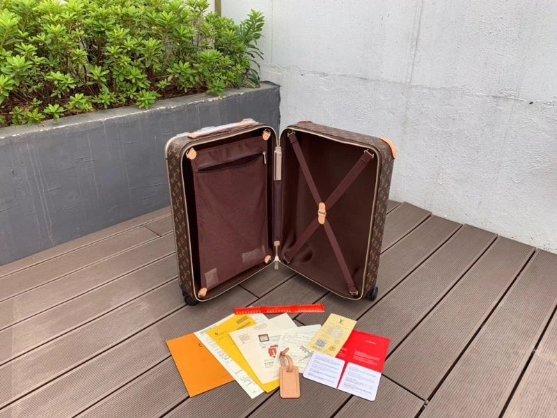 Legit Louis Vuitton Suitcase