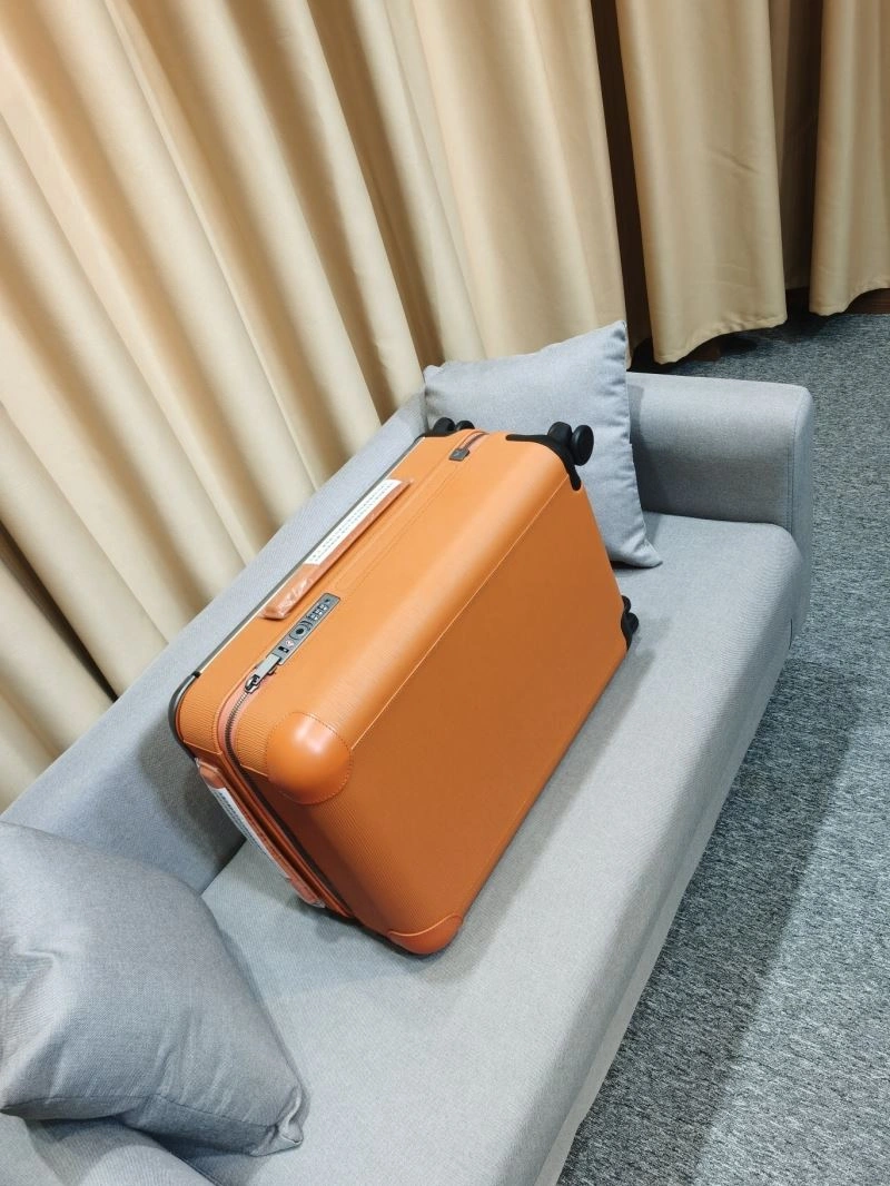 Legit Louis Vuitton Suitcase