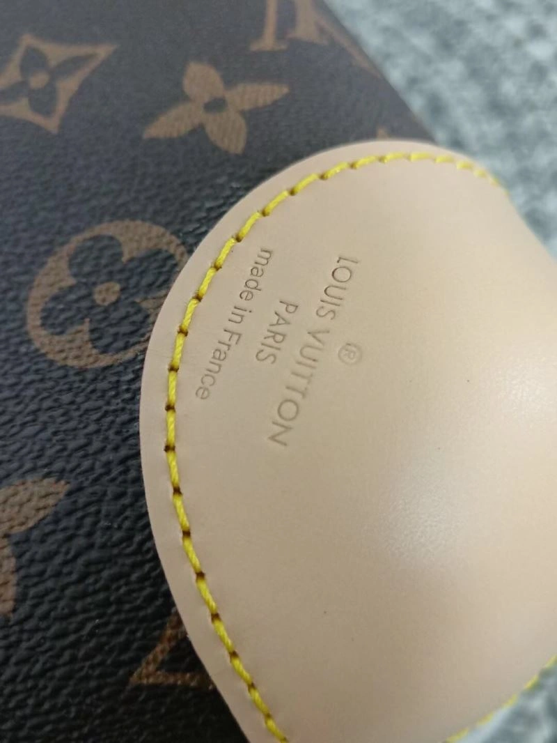 Perfect replica Louis Vuitton Suitcase