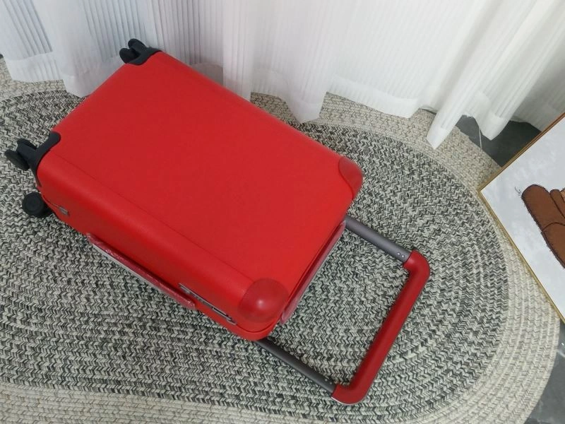 Top mirror Louis Vuitton Suitcase