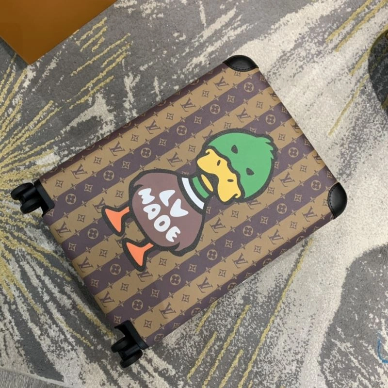 Mirror quality Louis Vuitton Suitcase
