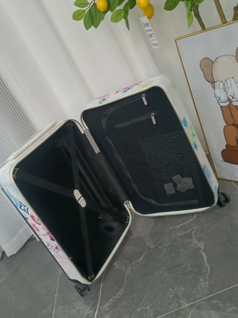 Top match Louis Vuitton Suitcase
