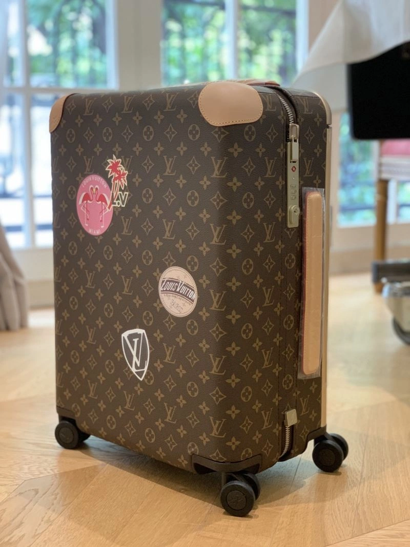 Top match Louis Vuitton Suitcase
