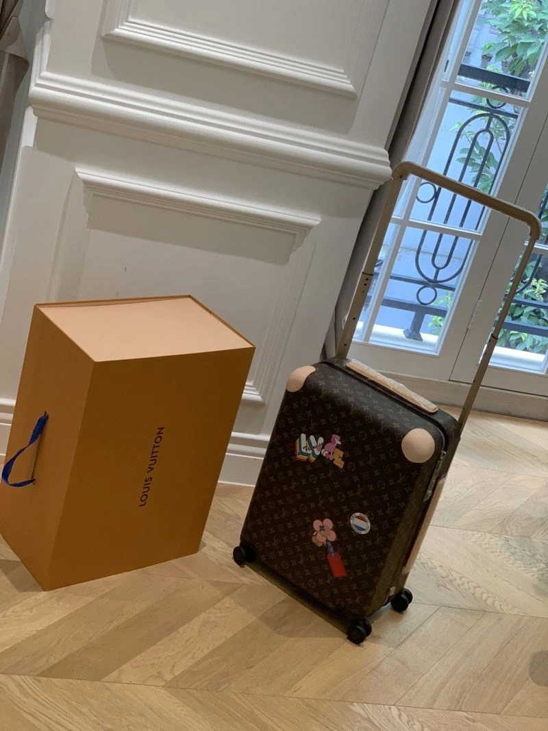 Mirror quality Louis Vuitton Suitcase