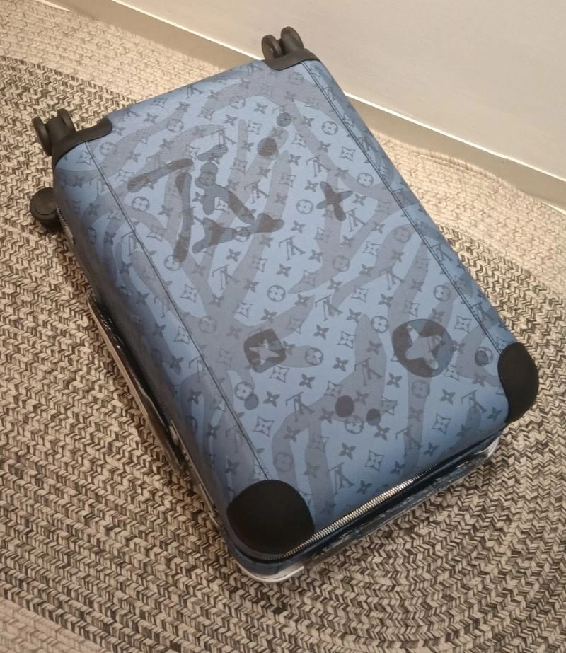 Reasonably priced Louis Vuitton Suitcase